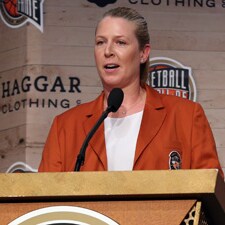 Katie Smith Stats, Height, Weight, Position, Draft Status and More | WNBA