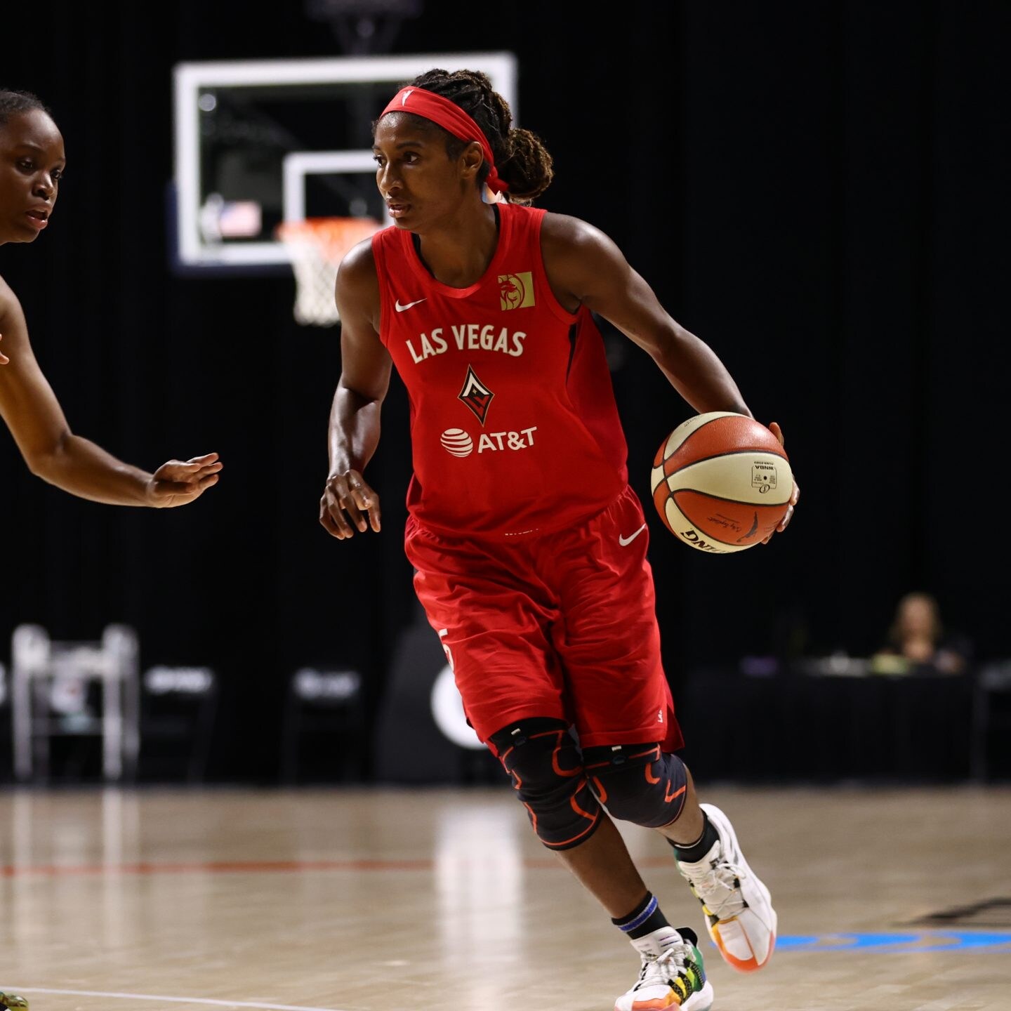 Lauren Cox Stats, Height, Weight, Position, Draft Status and More | WNBA