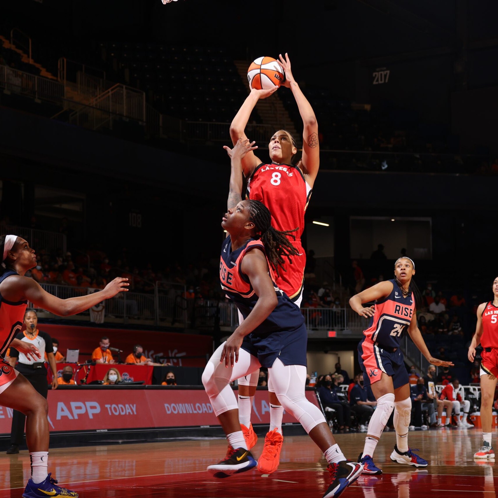 Liz Cambage Stats, Height, Weight, Position, Draft Status and More | WNBA