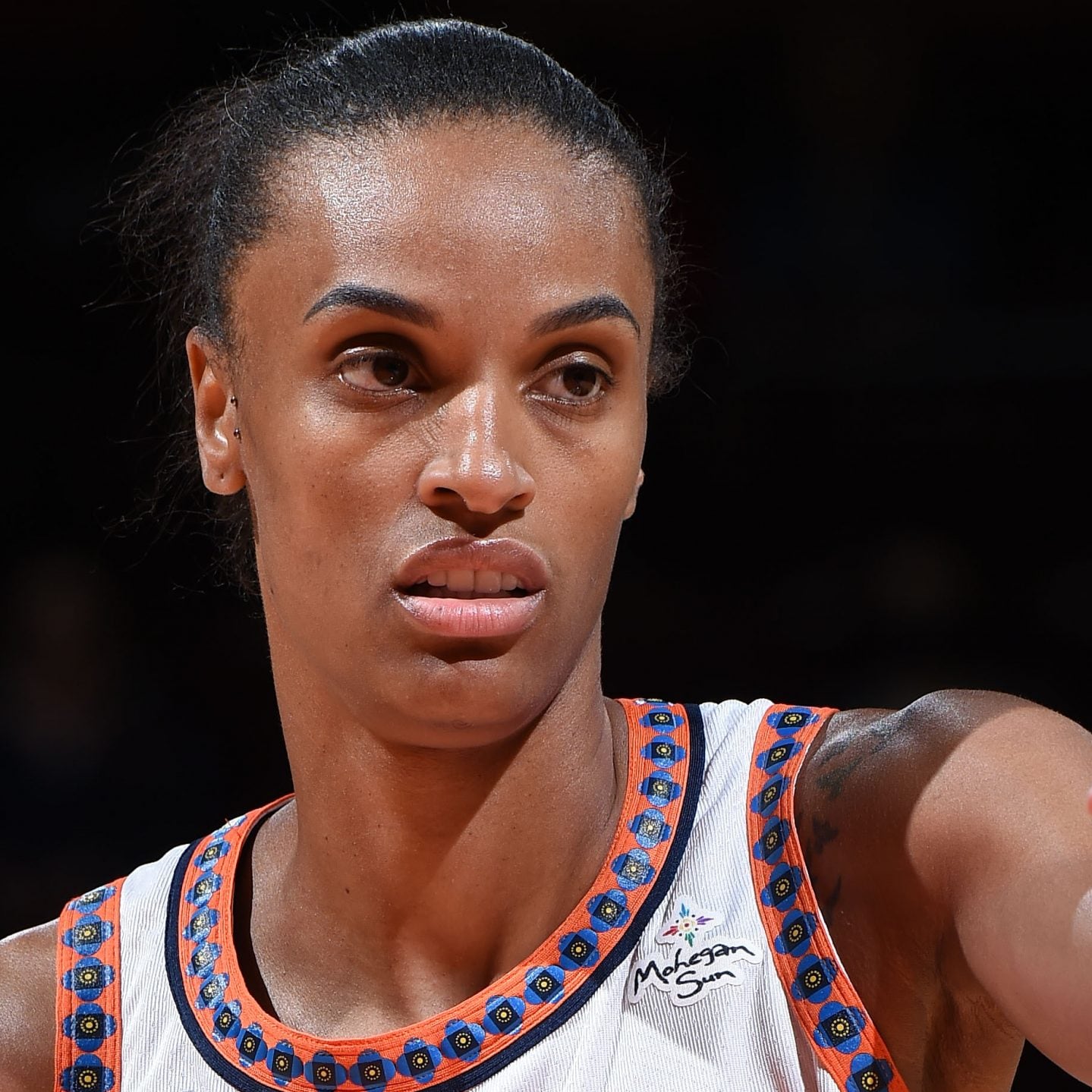 Kaila Charles Stats, Height, Weight, Position, Draft Status and More | WNBA