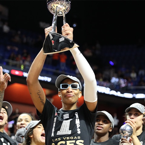 Sydney Colson Stats, Height, Weight, Position, Draft Status and More | WNBA