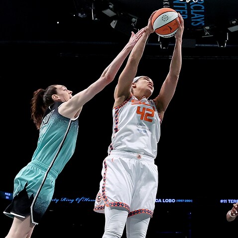 NaLyssa Smith Stats, Height, Weight, Position, Draft Status and More | WNBA