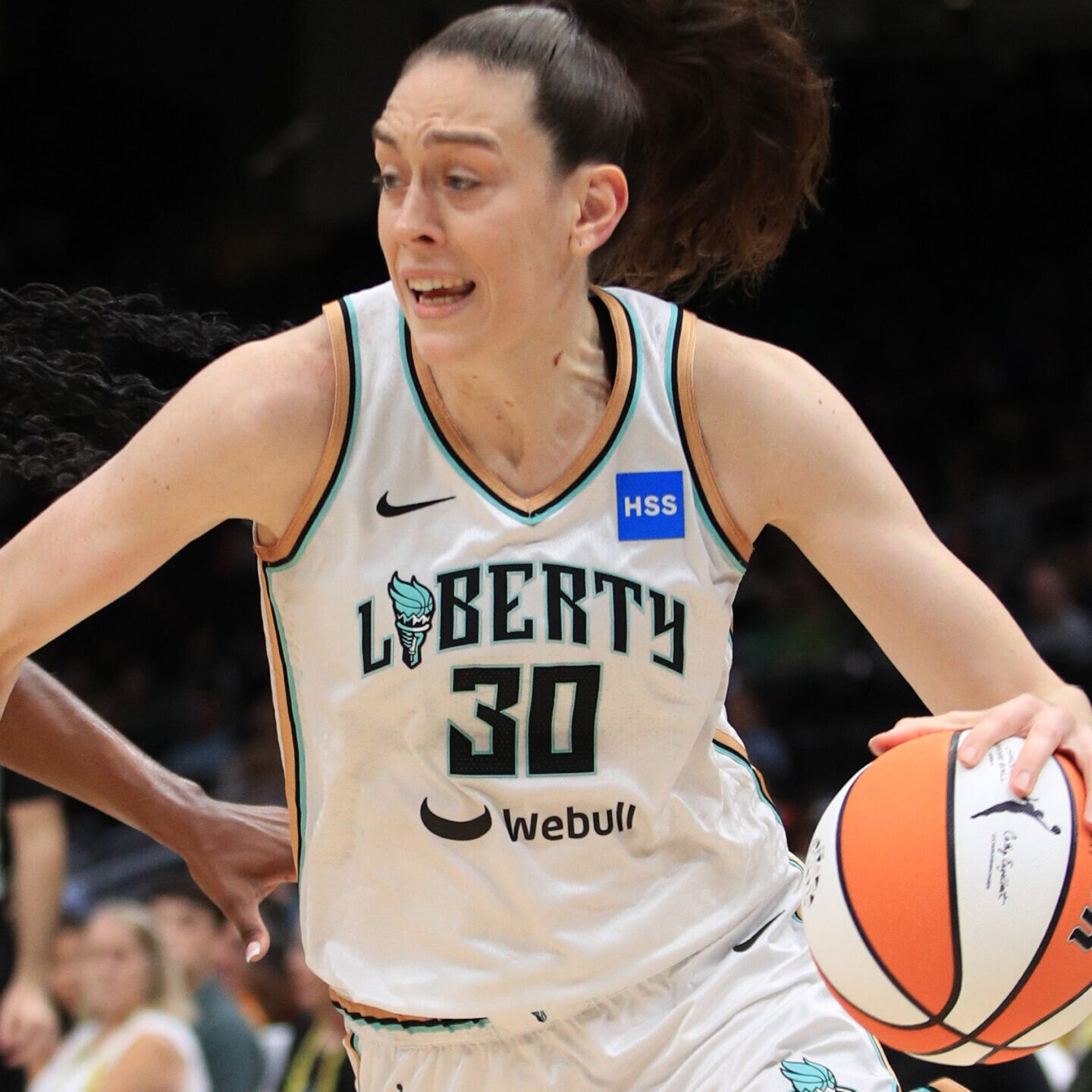 Courtney Vandersloot Stats, Height, Weight, Position, Draft Status and ...