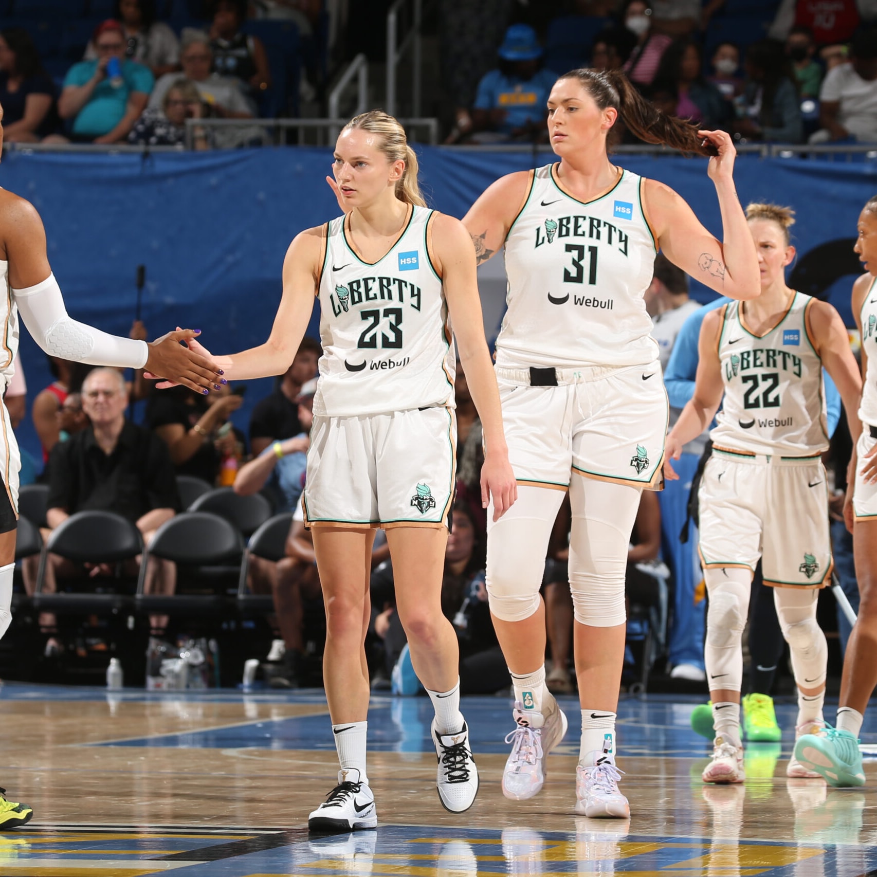 Courtney Williams Stats, Height, Weight, Position, Draft Status and ...