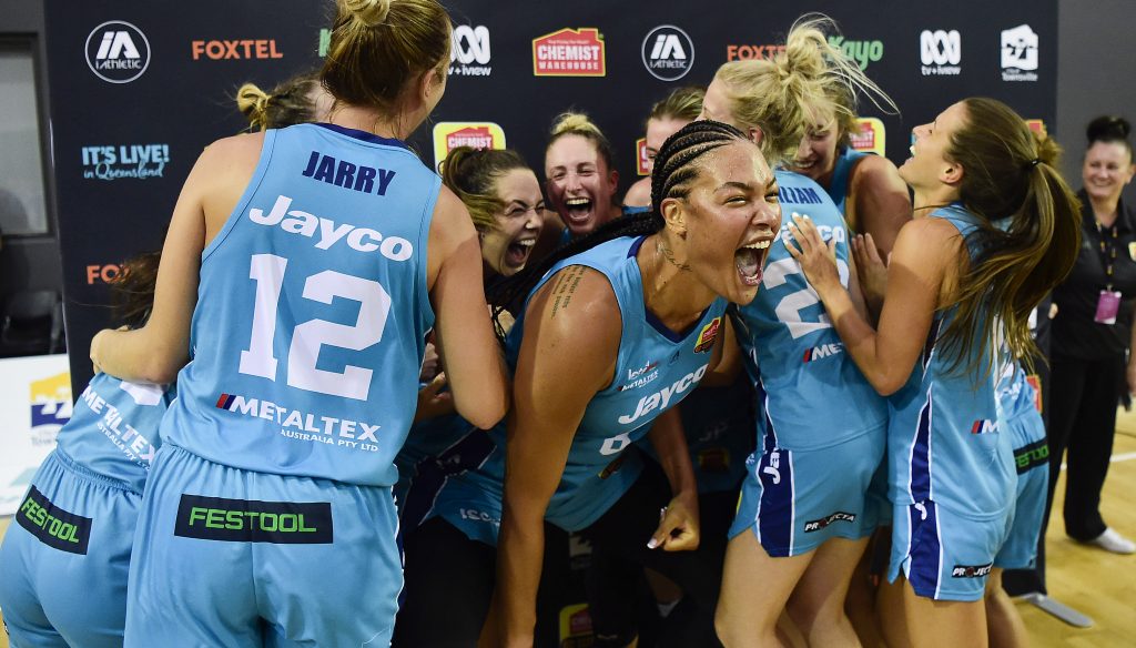 Liz Cambage/WNBL Championship Photo Gallery