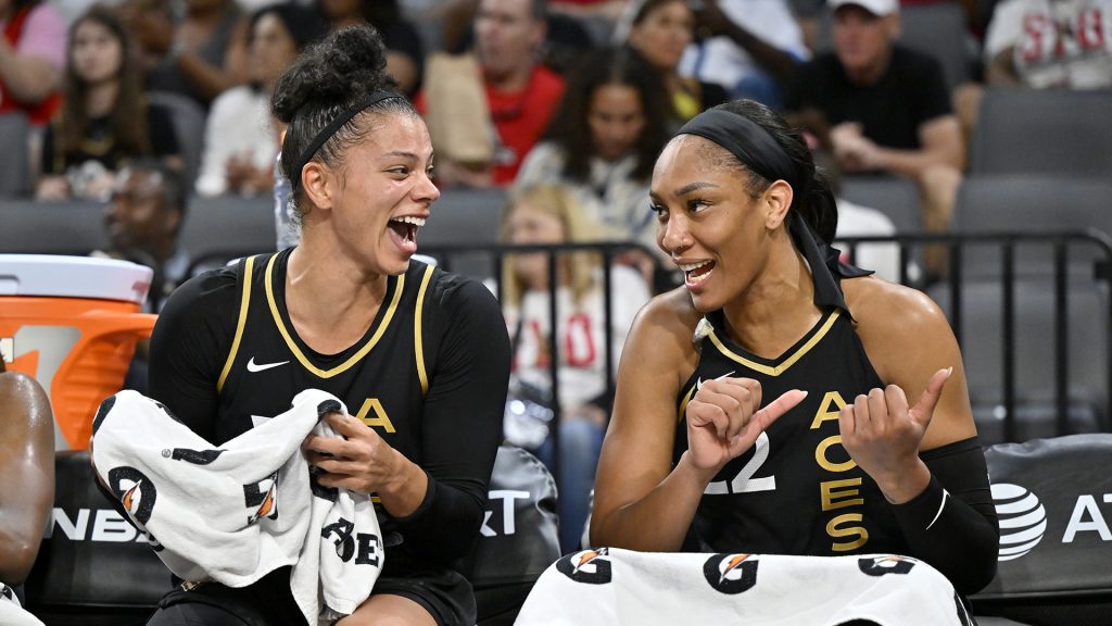 Photo Gallery: 6th Player of the Year Alysha Clark