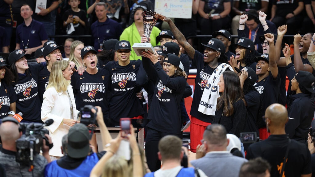 Game Recap: Fever Win Commissioner's Cup with Dominant Defensive Performance in Minnesota