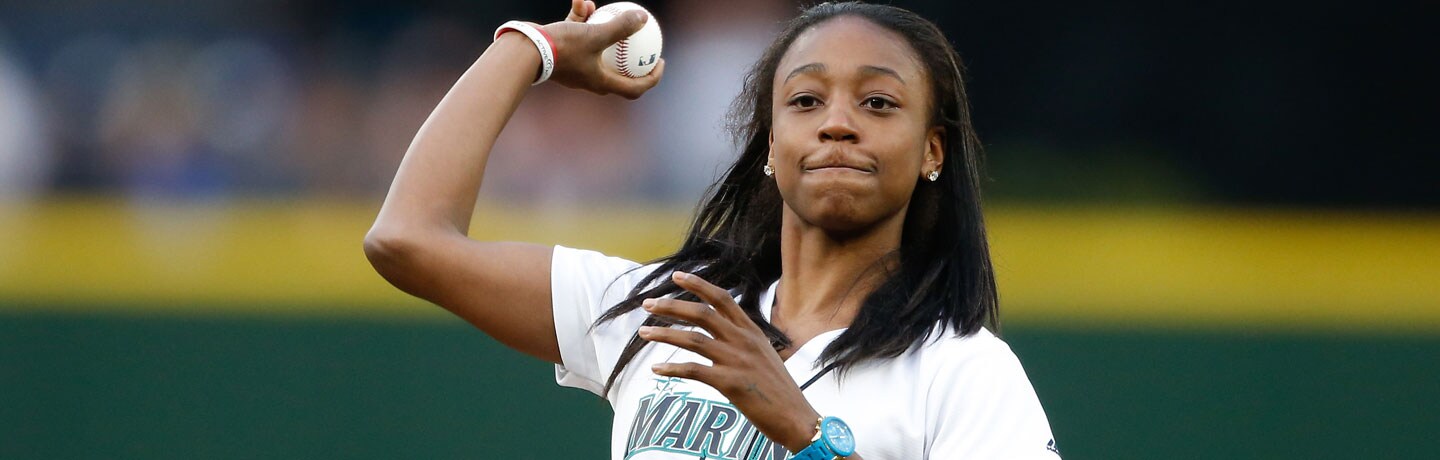 Jewell Loyd Throws Out First Pitch