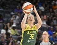 Whitcomb Finishes Second in Starry® WNBA 3-PT Contest