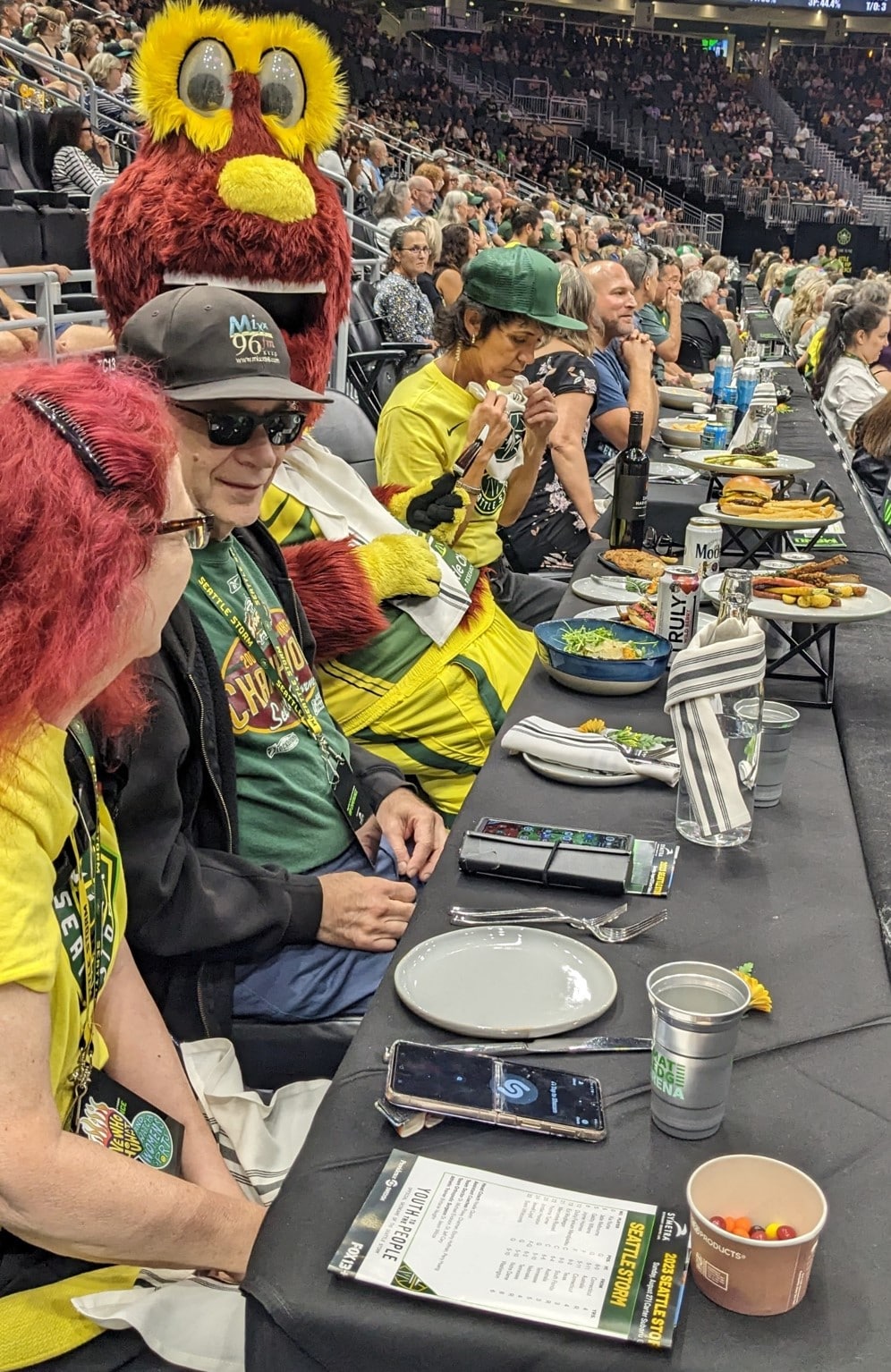 VIP Courtside Dining | Seattle Storm Premium Tickets