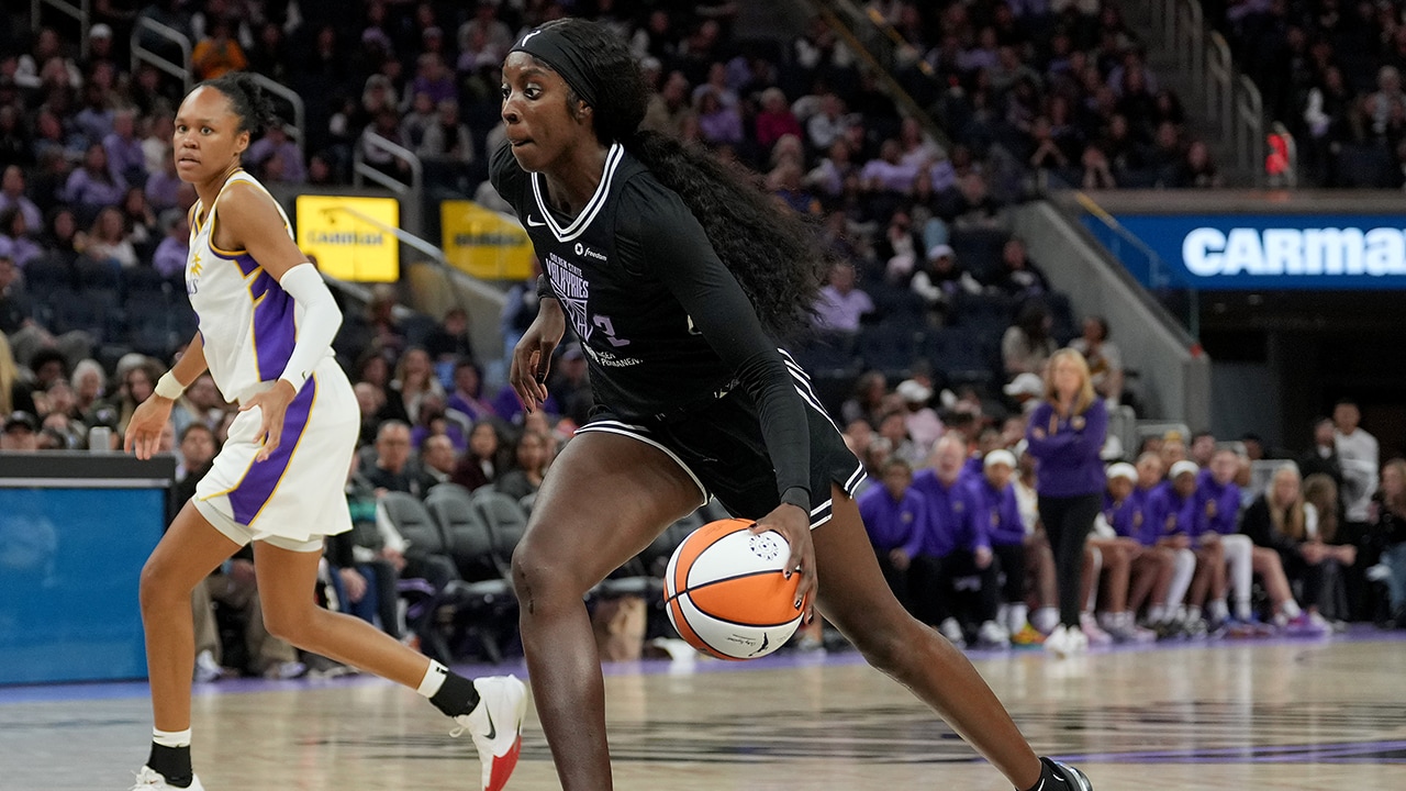 Golden State Valkyries Sign Forward Laeticia Amihere