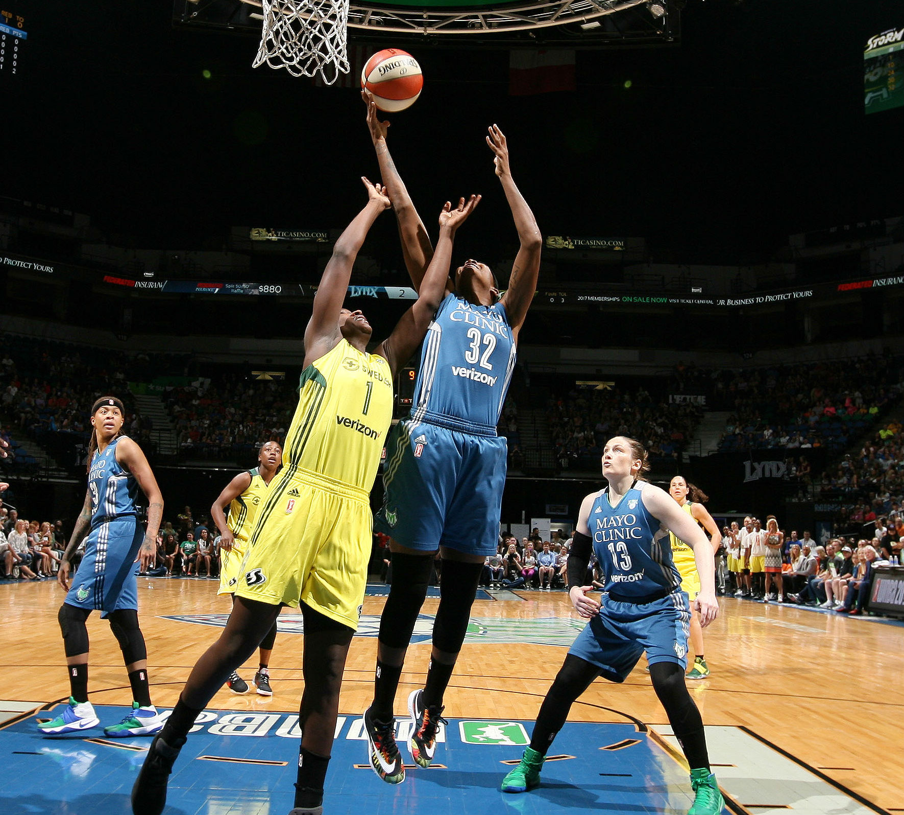 Presence In The Paint: Rebekkah Brunson Sets New Rebound Record - WNBA