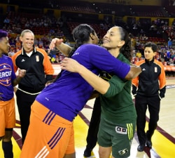 Seattle’s Sue Bird Wins 2017 Kim Perrot Sportsmanship Award - WNBA