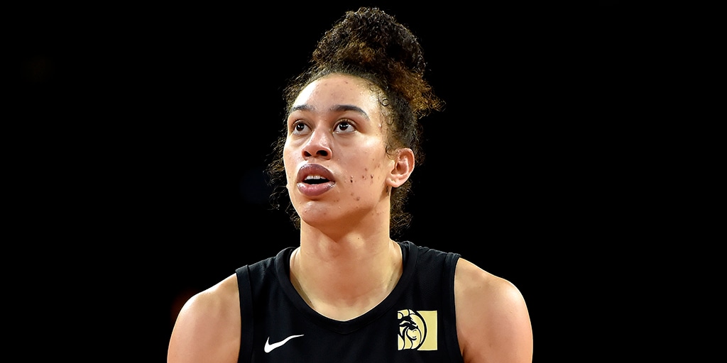 Las Vegas Re-Signs Forward Dearica Hamby - WNBA