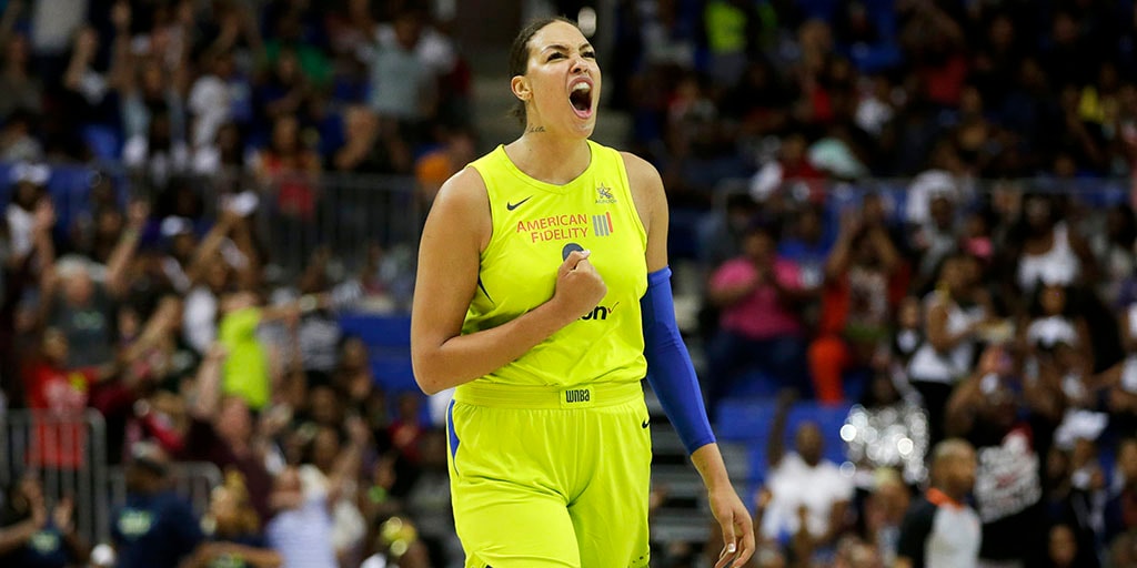 Las Vegas Aces Trade For All-Star Center Liz Cambage