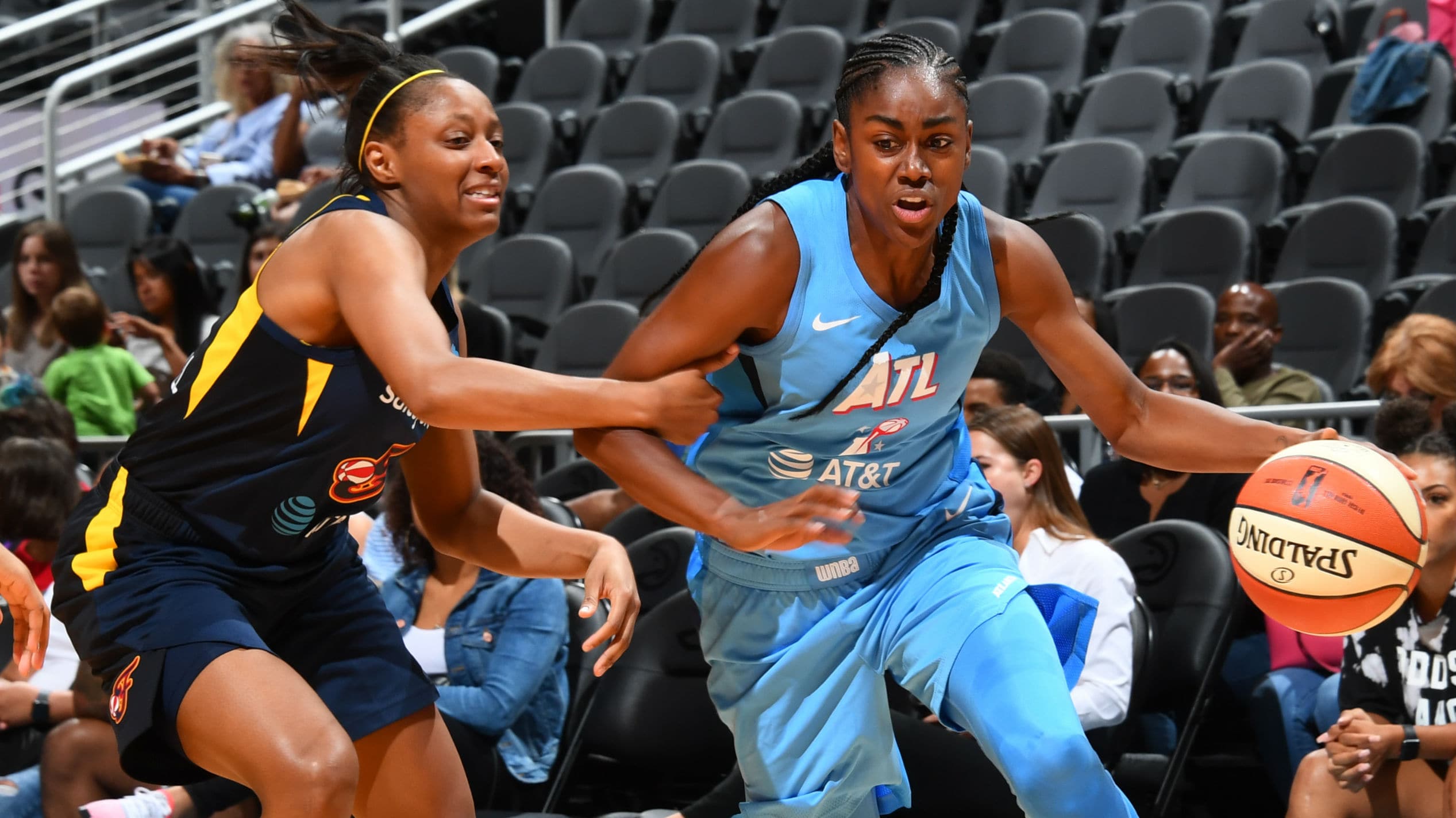 Hayes, Dream Pull Away in Second Half