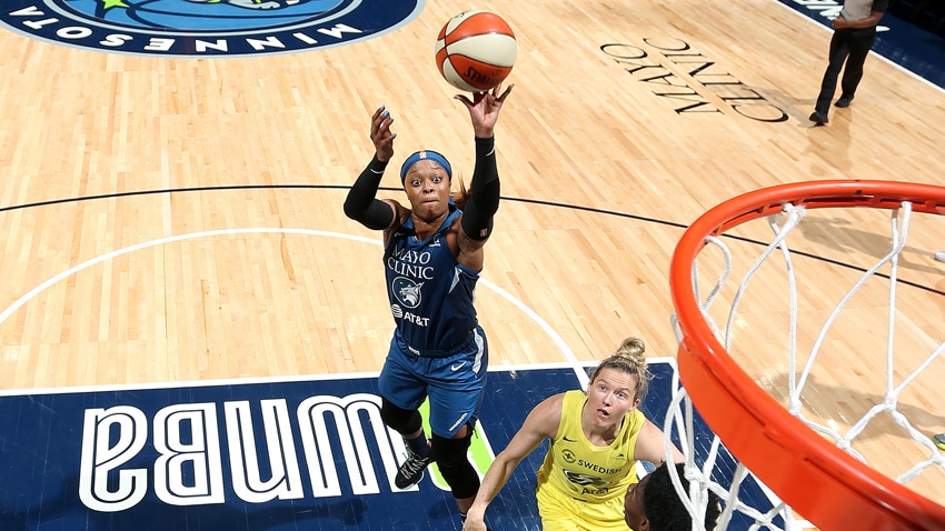 Lefties in the WNBA - WNBA