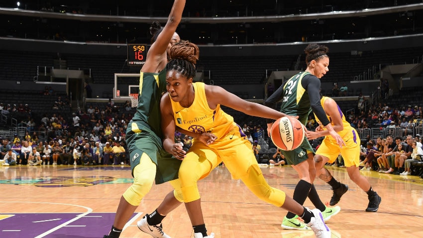 Chelsea Gray Leads Sparks Past Storm, 92-69
