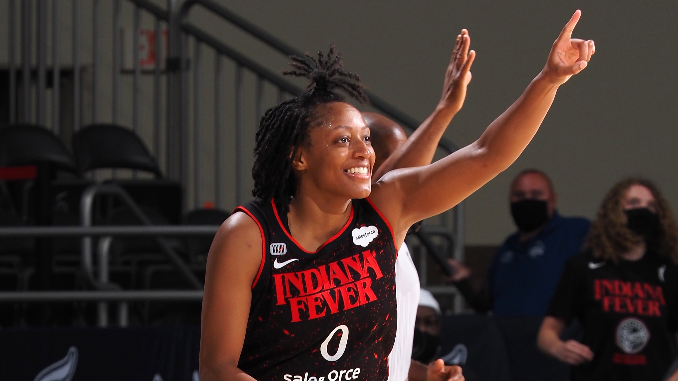 Mitchell, McCowan Help Fever Beat Sparks 74-72