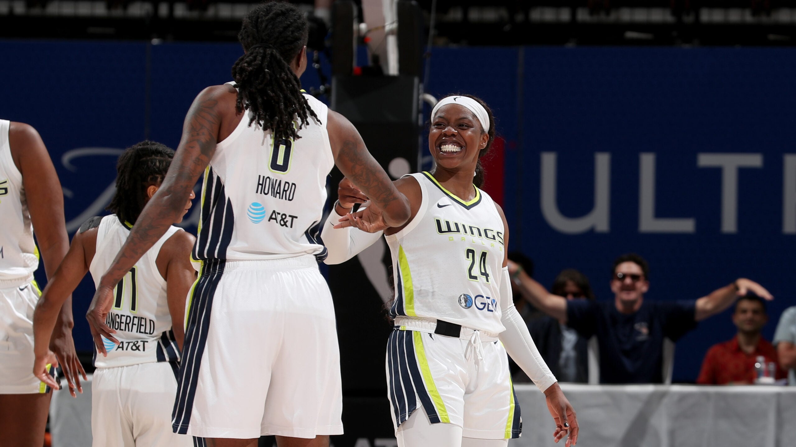 Teaira McCowan Stats, Height, Weight, Position, Draft Status and More ...