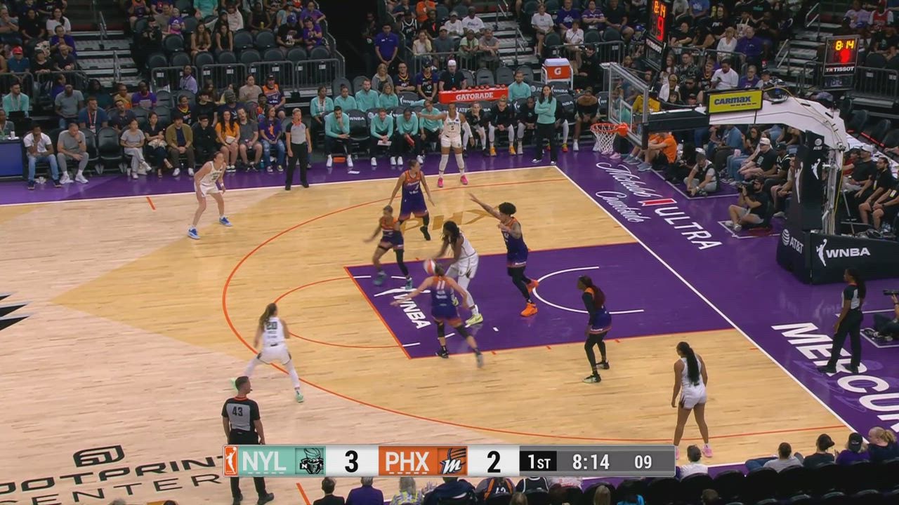 Betnijah Laney-Hamilton Stats, Height, Weight, Position, Draft Status ...