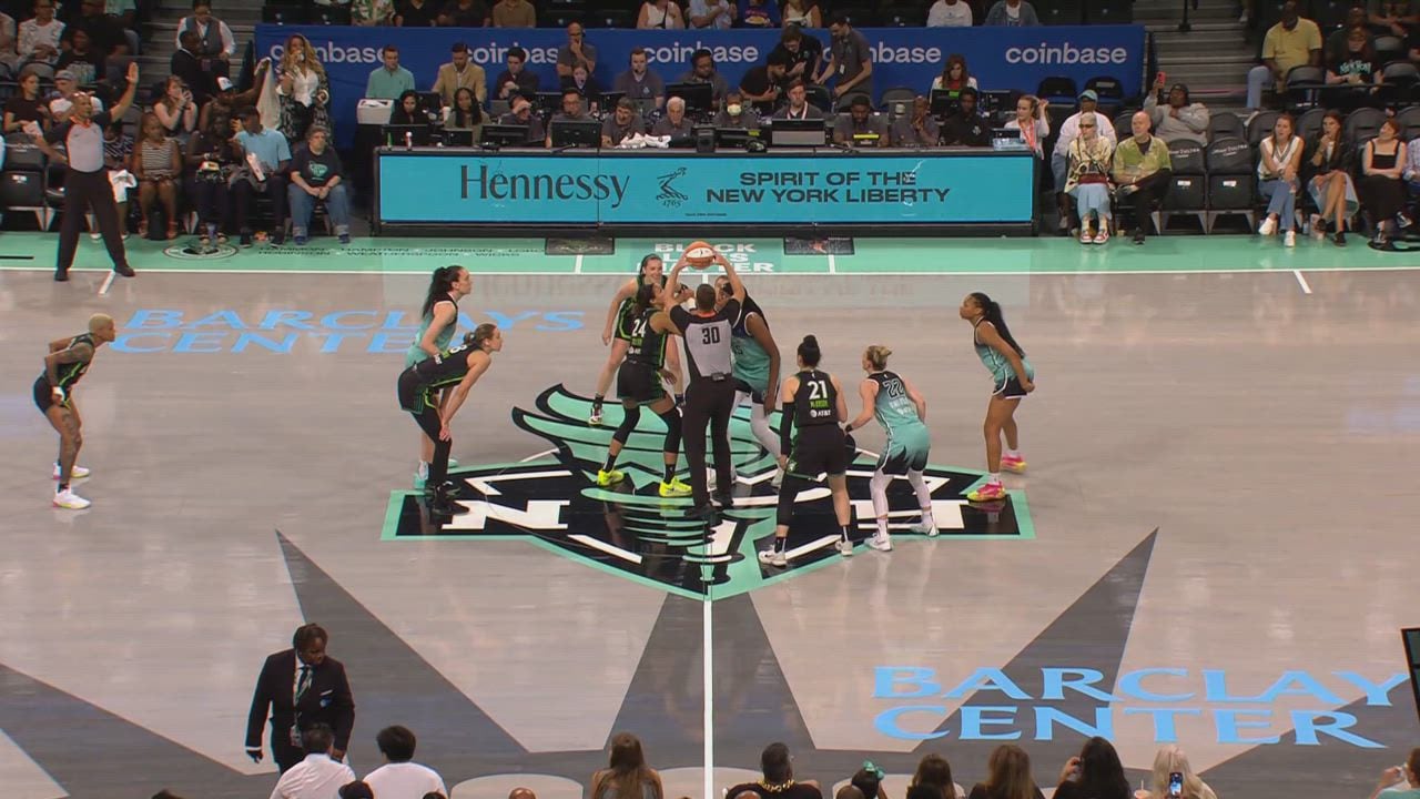 Betnijah Laney-Hamilton Stats, Height, Weight, Position, Draft Status ...