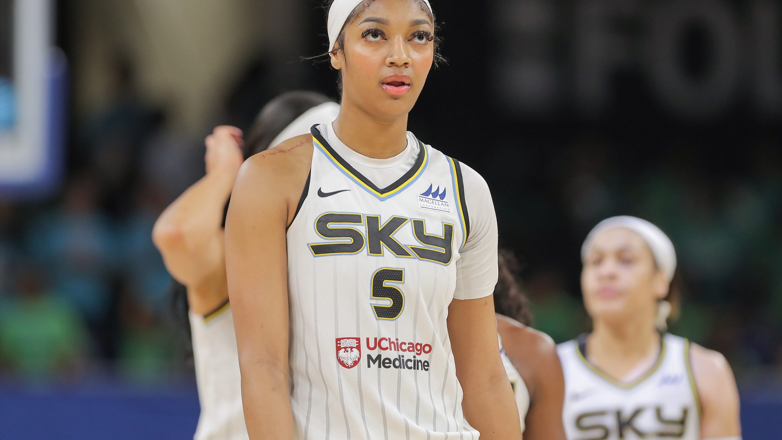 Chennedy Carter Stats, Height, Weight, Position, Draft Status and More ...